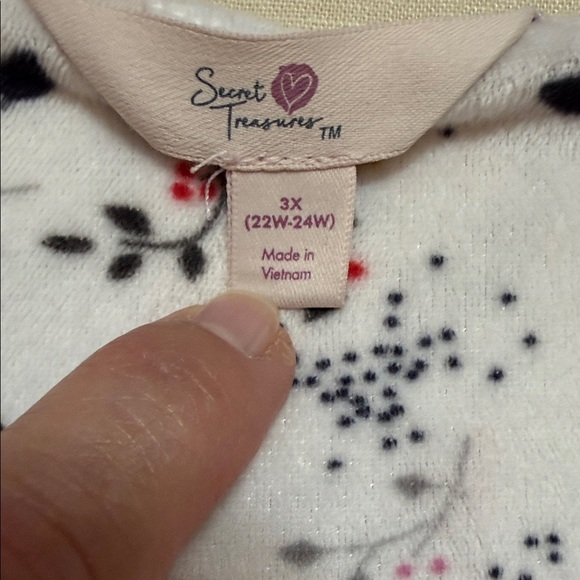 Secret Treasures | Intimates & Sleepwear | Secret Treasures White Red ...